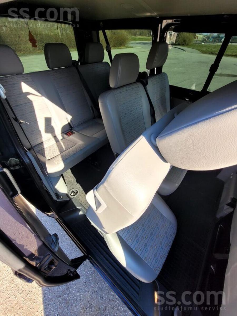 Zils Volkswagen Transporter 2013 Tukums, ar dzinēja tilpumu 2.00 L un nobraukumu 299 tūkst. km par 9200 €, foto 6 vietnē AUTOMOTO.COM.LV