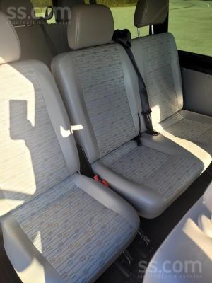 Zils Volkswagen Transporter 2013 Tukums, ar dzinēja tilpumu 2.00 L un nobraukumu 299 tūkst. km par 9200 €, foto 7 vietnē AUTOMOTO.COM.LV