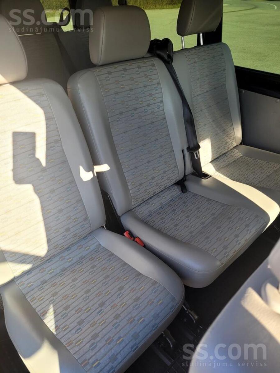 Zils Volkswagen Transporter 2013 Tukums, ar dzinēja tilpumu 2.00 L un nobraukumu 299 tūkst. km par 9200 €, foto 7 vietnē AUTOMOTO.COM.LV