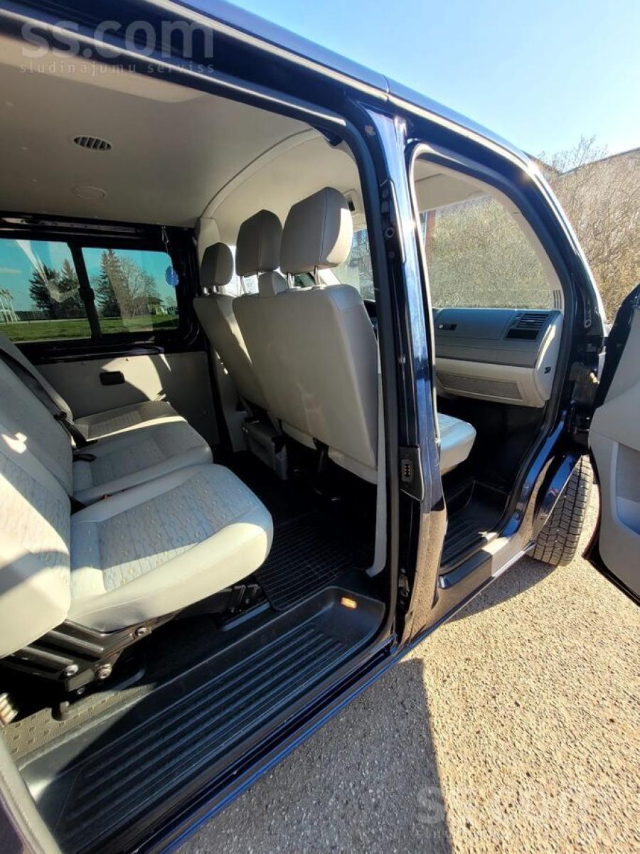 Zils Volkswagen Transporter 2013 Tukums, ar dzinēja tilpumu 2.00 L un nobraukumu 299 tūkst. km par 9200 €, foto 8 vietnē AUTOMOTO.COM.LV
