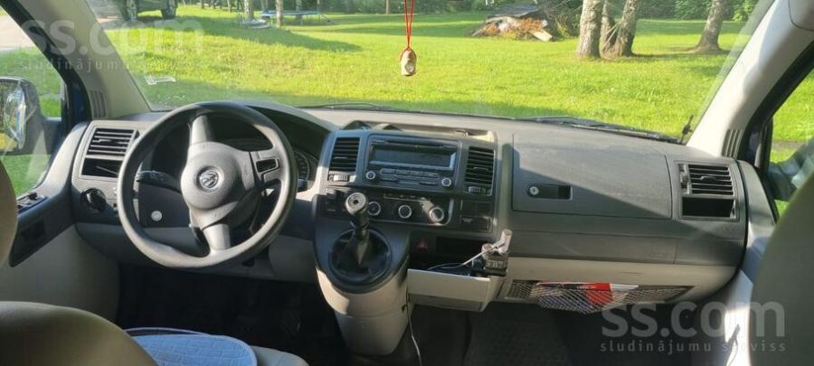 Zils Volkswagen Transporter 2013 Kuldīga, ar dzinēja tilpumu 2.00 L un nobraukumu 312 tūkst. km par 8500 €, foto 4 vietnē AUTOMOTO.COM.LV