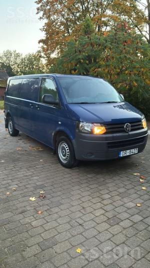 Zils Volkswagen Transporter 2013 Limbaži, ar dzinēja tilpumu 2.00 L un nobraukumu 250 tūkst. km par 5700 €, foto  vietnē AUTOMOTO.COM.LV