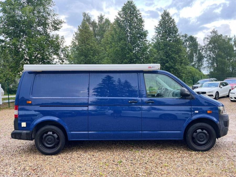 Zils Volkswagen Transporter 2014 Kuldīga, ar dzinēja tilpumu 2.00 L un nobraukumu 187 tūkst. km par 11990 €, foto 6 vietnē AUTOMOTO.COM.LV