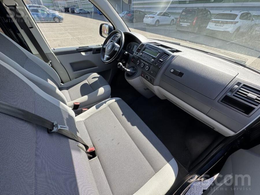 Zils Volkswagen Transporter 2014 Rīga, ar dzinēja tilpumu 2.00 L un nobraukumu 208 tūkst. km par 11900 €, foto 10 vietnē AUTOMOTO.COM.LV