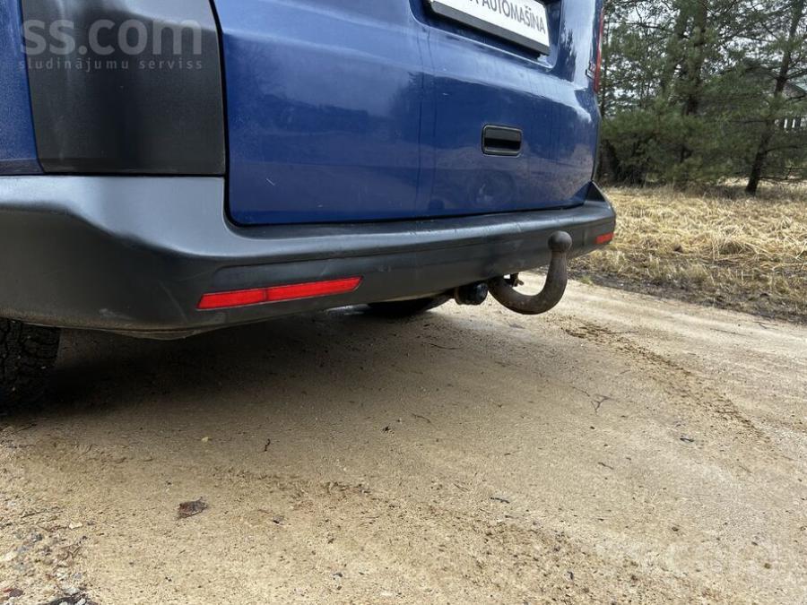 Zils Volkswagen Transporter 2015 Rīga, ar dzinēja tilpumu 2.00 L un nobraukumu 228 tūkst. km par 8500 €, foto 9 vietnē AUTOMOTO.COM.LV