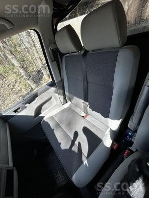 Zils Volkswagen Transporter 2015 Rīga, ar dzinēja tilpumu 2.00 L un nobraukumu 228 tūkst. km par 8500 €, foto 16 vietnē AUTOMOTO.COM.LV