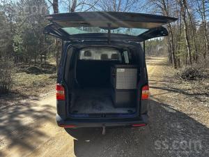 Zils Volkswagen Transporter 2015 Rīga, ar dzinēja tilpumu 2.00 L un nobraukumu 228 tūkst. km par 8500 €, foto 17 vietnē AUTOMOTO.COM.LV