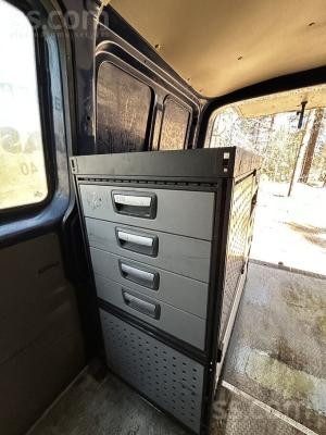 Zils Volkswagen Transporter 2015 Rīga, ar dzinēja tilpumu 2.00 L un nobraukumu 228 tūkst. km par 8500 €, foto 19 vietnē AUTOMOTO.COM.LV