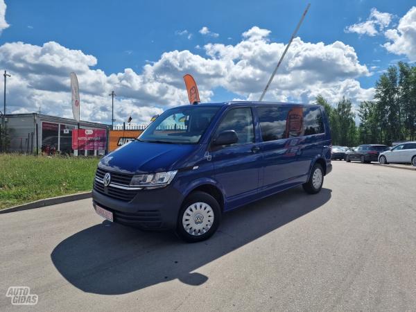Blue Volkswagen Transporter 2020 in Kaunas, with an engine capacity of 2.00 L and mileage of 186 thousand km for 17750 €, photo 1 on AUTOMOTO.COM.LV