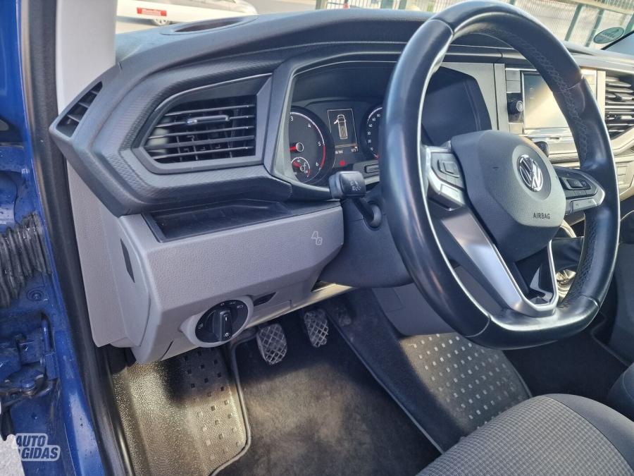 Blue Volkswagen Transporter 2020 in Kaunas, with an engine capacity of 2.00 L and mileage of 186 thousand km for 17750 €, photo 16 on AUTOMOTO.COM.LV