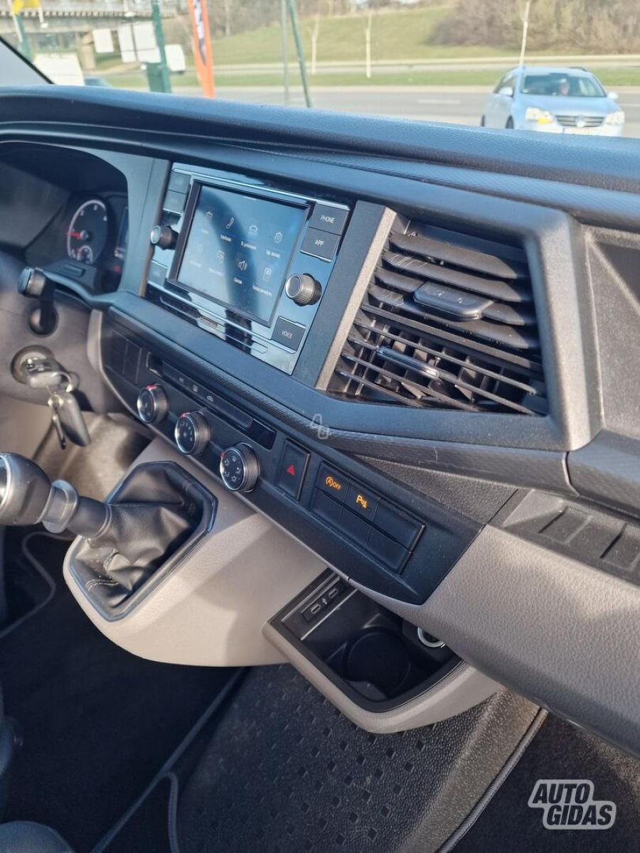 Blue Volkswagen Transporter 2020 in Kaunas, with an engine capacity of 2.00 L and mileage of 186 thousand km for 17750 €, photo 25 on AUTOMOTO.COM.LV