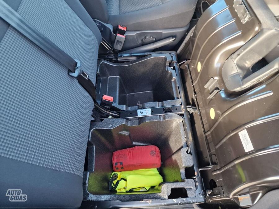 Blue Volkswagen Transporter 2020 in Kaunas, with an engine capacity of 2.00 L and mileage of 186 thousand km for 17750 €, photo 29 on AUTOMOTO.COM.LV