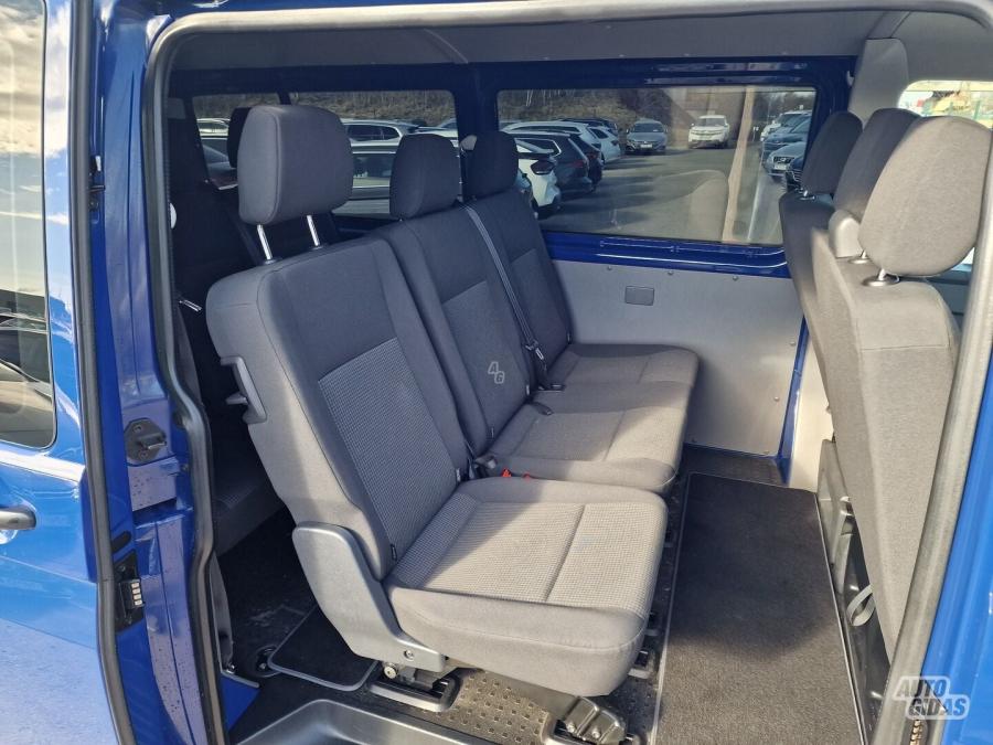 Blue Volkswagen Transporter 2020 in Kaunas, with an engine capacity of 2.00 L and mileage of 186 thousand km for 17750 €, photo 31 on AUTOMOTO.COM.LV