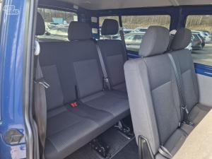 Blue Volkswagen Transporter 2020 in Kaunas, with an engine capacity of 2.00 L and mileage of 186 thousand km for 17750 €, photo 32 on AUTOMOTO.COM.LV