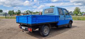 Blue Volkswagen Transporter 1993 in Riga, with an engine capacity of 2.40 L and mileage of 506 thousand km for 2150 €, photo 28 on AUTOMOTO.COM.LV