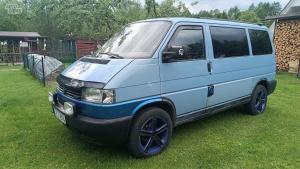 Zils Volkswagen Transporter 2006 Viļņa, ar dzinēja tilpumu 2.50 L un nobraukumu 500 tūkst. km par 2700 €, foto 2 vietnē AUTOMOTO.COM.LV