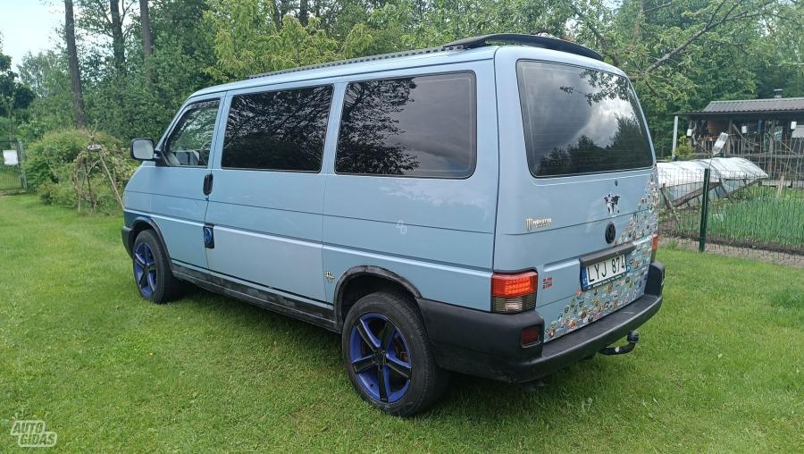 Zils Volkswagen Transporter 2006 Viļņa, ar dzinēja tilpumu 2.50 L un nobraukumu 500 tūkst. km par 2700 €, foto 4 vietnē AUTOMOTO.COM.LV