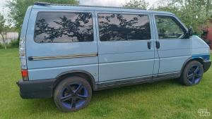 Zils Volkswagen Transporter 2006 Viļņa, ar dzinēja tilpumu 2.50 L un nobraukumu 500 tūkst. km par 2700 €, foto 9 vietnē AUTOMOTO.COM.LV