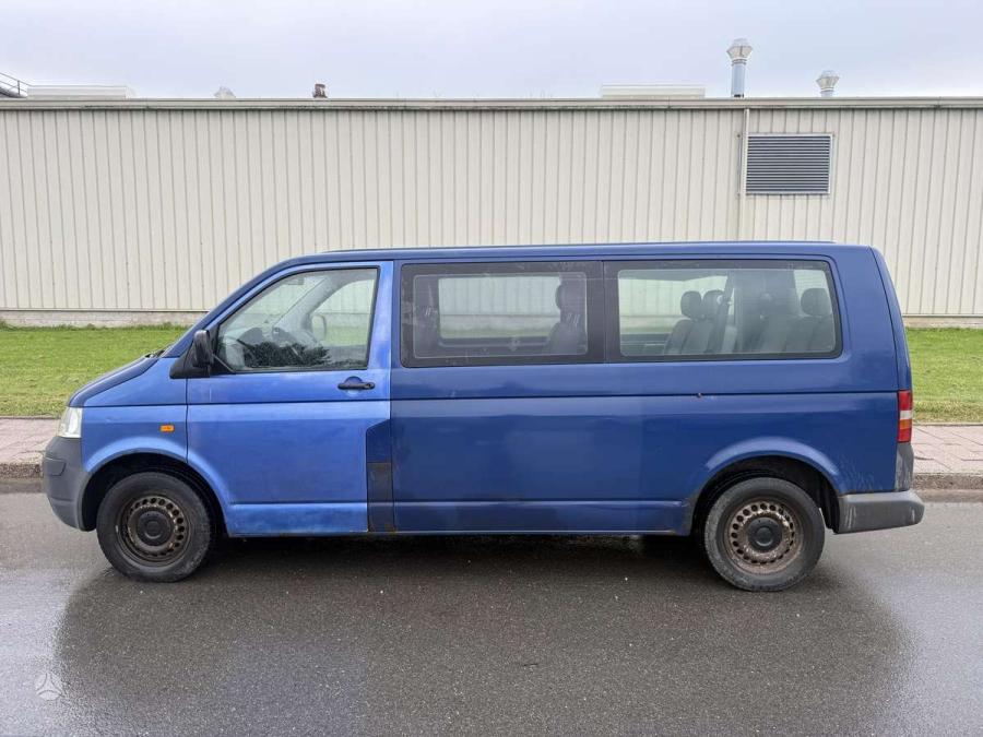 Blue Volkswagen Transporter 2006 in Vilnius, with an engine capacity of 2.50 L and mileage of 450 thousand km for 2400 €, photo 5 on AUTOMOTO.COM.LV