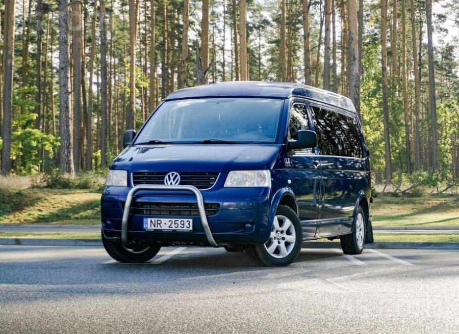 Zils Volkswagen Transporter 2007 Rīga, ar dzinēja tilpumu 2.50 L un nobraukumu 331 tūkst. km par 3896 €, foto 1 vietnē AUTOMOTO.COM.LV