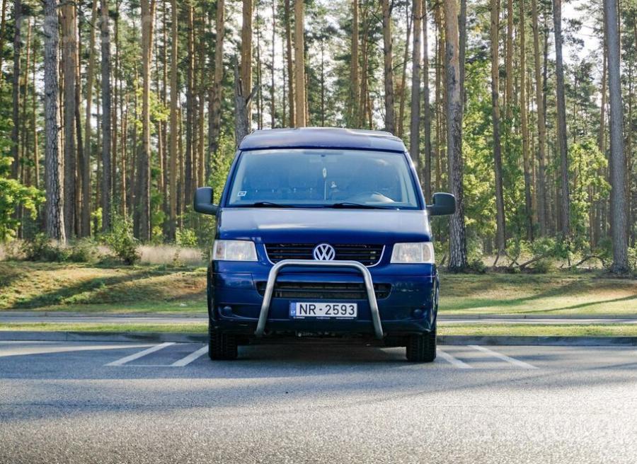 Zils Volkswagen Transporter 2007 Rīga, ar dzinēja tilpumu 2.50 L un nobraukumu 331 tūkst. km par 3896 €, foto 3 vietnē AUTOMOTO.COM.LV