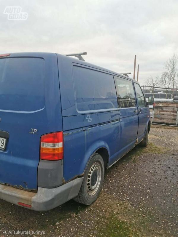 Zils Volkswagen Transporter 2008 Kauņa, ar dzinēja tilpumu 2.50 L un nobraukumu 430 tūkst. km par 900 €, foto 3 vietnē AUTOMOTO.COM.LV