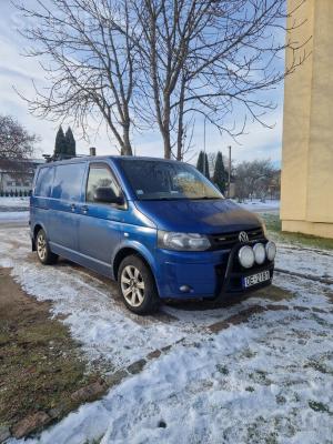 Blue Volkswagen Transporter 2012 in Valmiera, with an engine capacity of 2.00 L and mileage of 430 thousand km for 7200 €, photo  on AUTOMOTO.COM.LV