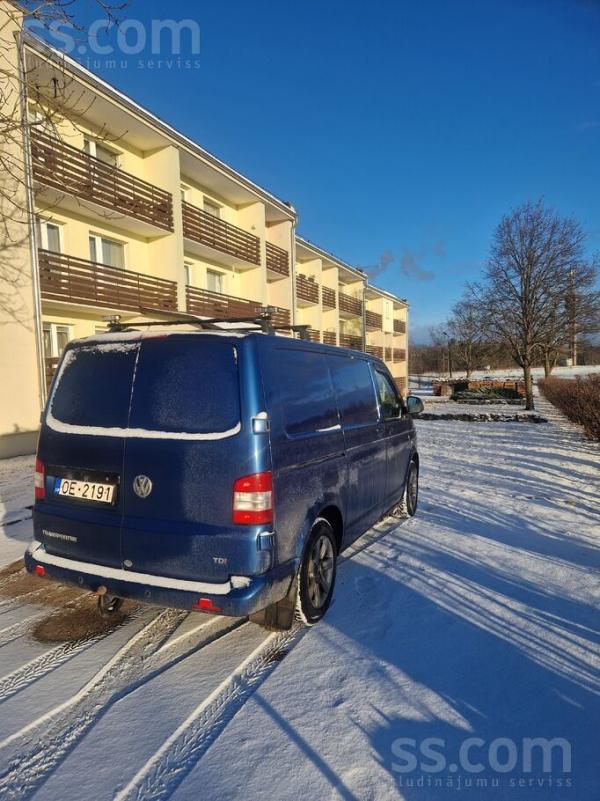 Zils Volkswagen Transporter 2012 Valmiera, ar dzinēja tilpumu 2.00 L un nobraukumu 430 tūkst. km par 7200 €, foto 6 vietnē AUTOMOTO.COM.LV