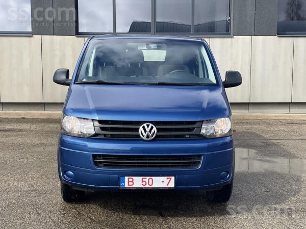 Blue Volkswagen Transporter 2015 in Riga, with an engine capacity of 2.00 L and mileage of 273 thousand km for 9990 €, photo 2 on AUTOMOTO.COM.LV