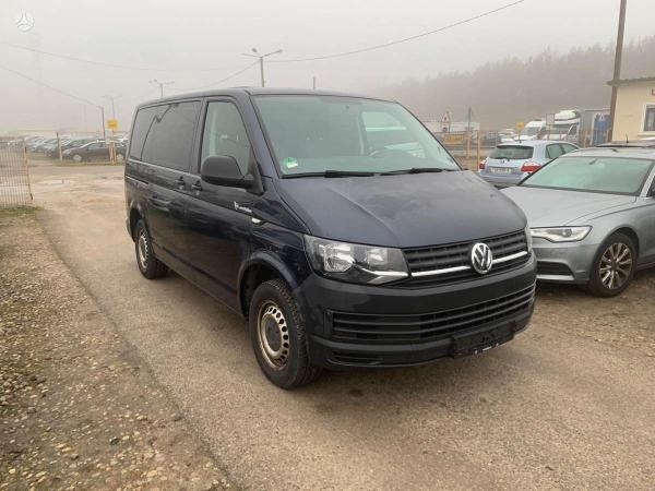 Zils Volkswagen Transporter 2017 Viļņa, ar dzinēja tilpumu 1.97 L un nobraukumu 335 tūkst. km par 12250 €, foto 2 vietnē AUTOMOTO.COM.LV
