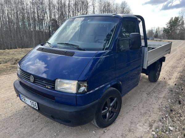 Zils Volkswagen Transporter 2003 Ludza, ar dzinēja tilpumu 2.50 L un nobraukumu 335 tūkst. km par 4650 €, foto 1 vietnē AUTOMOTO.COM.LV
