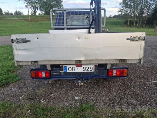 Zils Volkswagen Transporter 2003 Rēzekne, ar dzinēja tilpumu 2.50 L un nobraukumu 216 tūkst. km par 5500 €, foto 7 vietnē AUTOMOTO.COM.LV