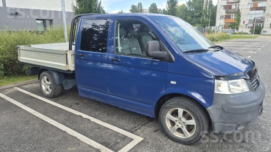 Blue Volkswagen Transporter 2004 in Riga, with an engine capacity of 1.90 L and mileage of 643 thousand km for 2500 €, photo 4 on AUTOMOTO.COM.LV