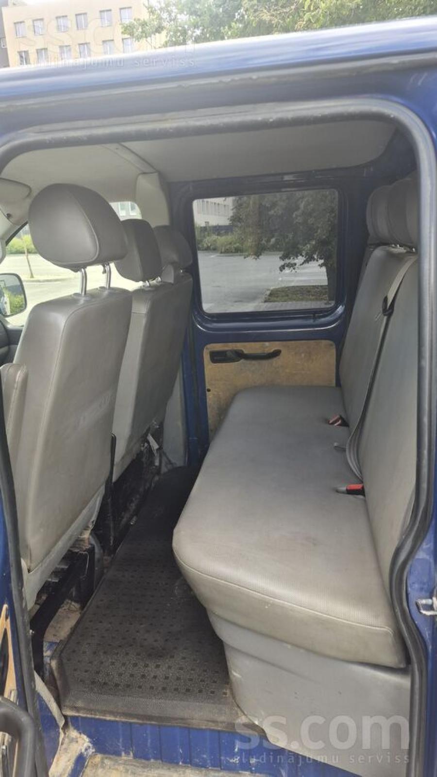 Blue Volkswagen Transporter 2004 in Riga, with an engine capacity of 1.90 L and mileage of 643 thousand km for 2500 €, photo 10 on AUTOMOTO.COM.LV