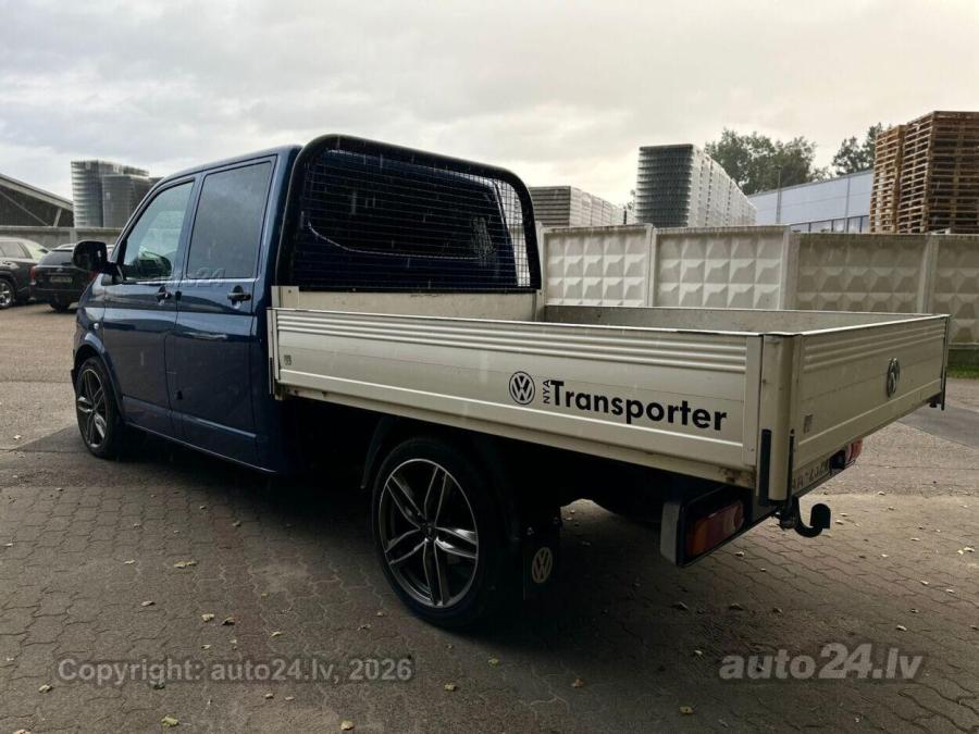 Blue Volkswagen Transporter 2010 in Riga, with an engine capacity of 2.00 L and mileage of 310 thousand km for 16000 €, photo 6 on AUTOMOTO.COM.LV