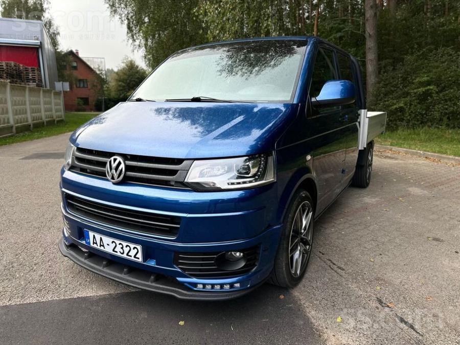 Blue Volkswagen Transporter 2010 in Riga, with an engine capacity of 2.00 L and mileage of 310 thousand km for 15500 €, photo 4 on AUTOMOTO.COM.LV