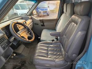 Blue Volkswagen Transporter 1995 in Tallinn, with an engine capacity of 2.40 L and mileage of 339 thousand km for 999 €, photo 7 on AUTOMOTO.COM.LV