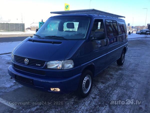 Blue Volkswagen Transporter 2000 in Voru, with an engine capacity of 2.50 L and mileage of 270 thousand km for 9990 €, photo 1 on AUTOMOTO.COM.LV