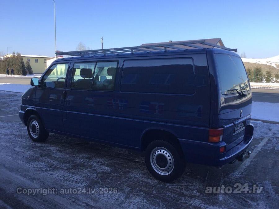 Blue Volkswagen Transporter 2000 in Voru, with an engine capacity of 2.50 L and mileage of 270 thousand km for 9990 €, photo 5 on AUTOMOTO.COM.LV