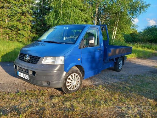 Blue Volkswagen Transporter 2004 in Liepaja, with an engine capacity of 1.90 L and mileage of 267 thousand km for 11300 €, photo 1 on AUTOMOTO.COM.LV