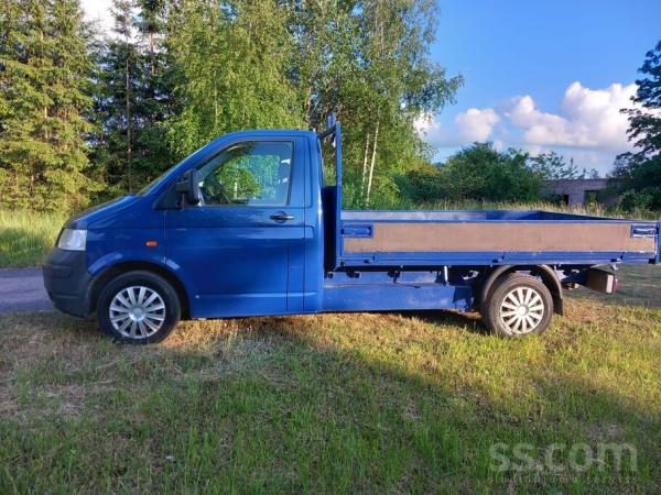 Blue Volkswagen Transporter 2004 in Liepaja, with an engine capacity of 1.90 L and mileage of 267 thousand km for 11300 €, photo 3 on AUTOMOTO.COM.LV