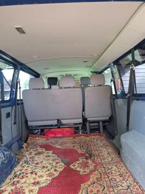 Zils Volkswagen Transporter 2007 Tallina, ar dzinēja tilpumu 1.90 L un nobraukumu 360 tūkst. km par 7200 €, foto 8 vietnē AUTOMOTO.COM.LV
