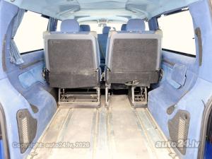 Blue Volkswagen Transporter 2009 in Tallinn, with an engine capacity of 2.50 L and mileage of 368 thousand km for 2999 €, photo 10 on AUTOMOTO.COM.LV