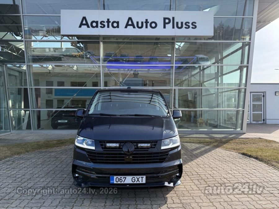 Blue Volkswagen Transporter 2023 in Tartu, with an engine capacity of 2.00 L and mileage of 32 thousand km for 41900 €, photo 3 on AUTOMOTO.COM.LV