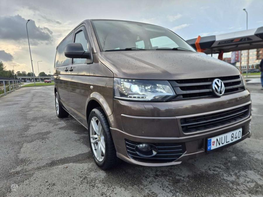 Brown Volkswagen Transporter 2011 in Siauliai, with an engine capacity of 1.97 L and mileage of 359 thousand km for 9300 €, photo 1 on AUTOMOTO.COM.LV