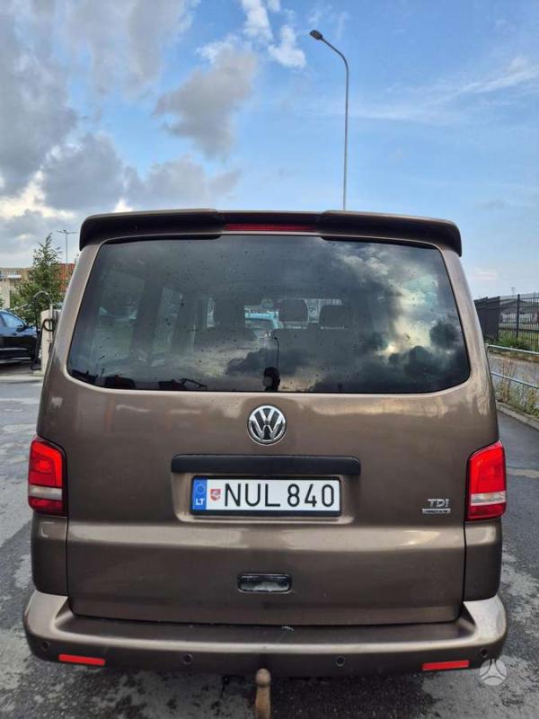 Brūns Volkswagen Transporter 2011 Šauļi, ar dzinēja tilpumu 1.97 L un nobraukumu 359 tūkst. km par 9300 €, foto 5 vietnē AUTOMOTO.COM.LV