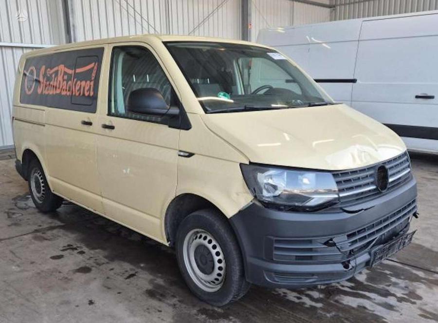 Brown Volkswagen Transporter 2016 in Vilnius, with an engine capacity of 2.00 L and mileage of 359 thousand km for 6050 €, photo 1 on AUTOMOTO.COM.LV