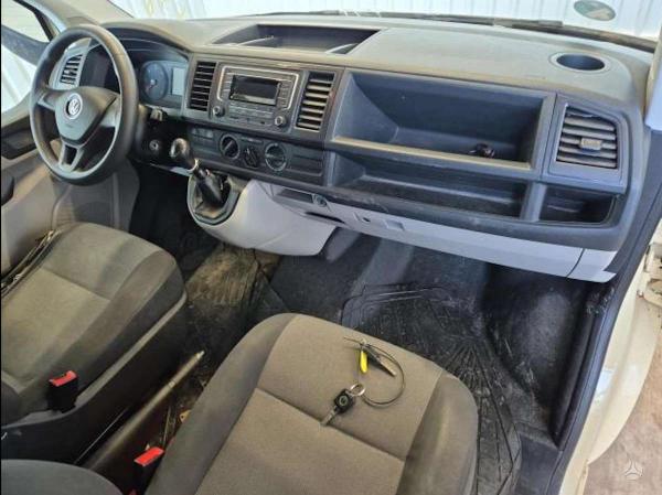 Brūns Volkswagen Transporter 2016 Viļņa, ar dzinēja tilpumu 2.00 L un nobraukumu 359 tūkst. km par 6050 €, foto 5 vietnē AUTOMOTO.COM.LV