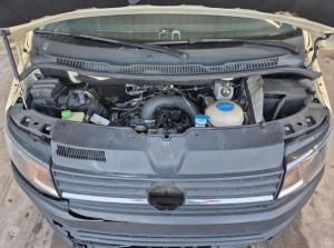Brown Volkswagen Transporter 2016 in Vilnius, with an engine capacity of 2.00 L and mileage of 359 thousand km for 6050 €, photo 9 on AUTOMOTO.COM.LV