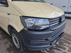 Brown Volkswagen Transporter 2016 in Vilnius, with an engine capacity of 2.00 L and mileage of 359 thousand km for 6050 €, photo 11 on AUTOMOTO.COM.LV